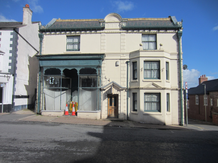 Malpas Online | Lanceley Court