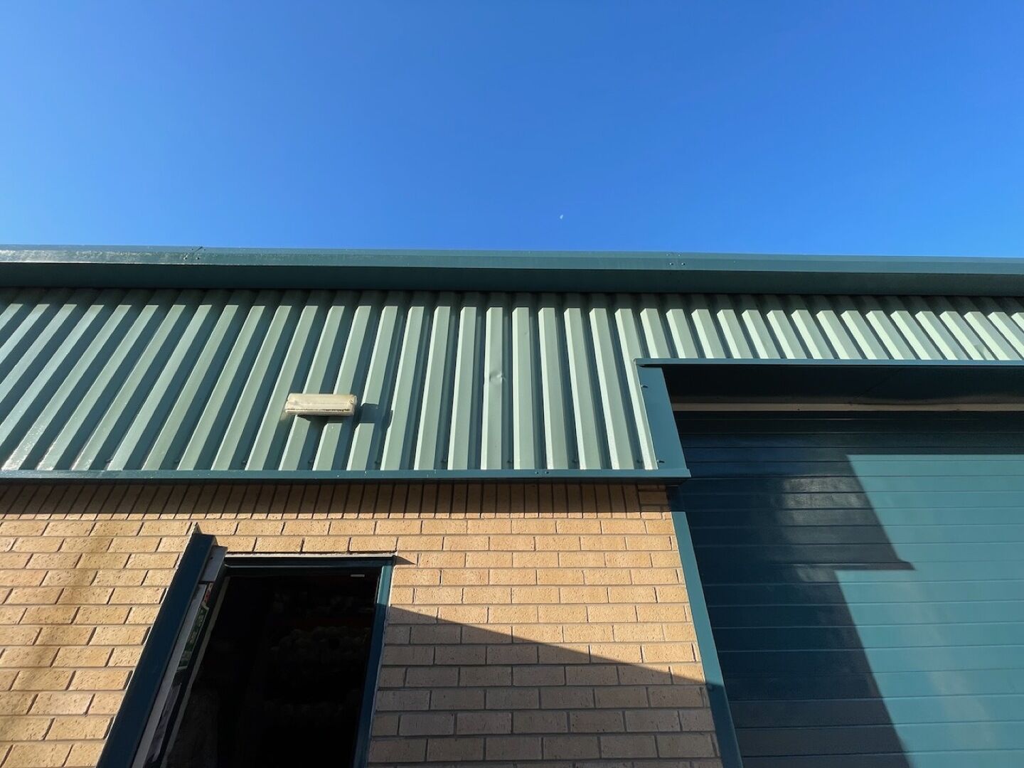 Cladding Spraying for Commercial Exteriors